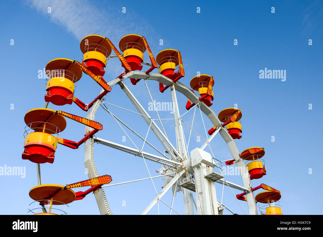 Ferris wheel of love hi-res stock photography and images - Alamy