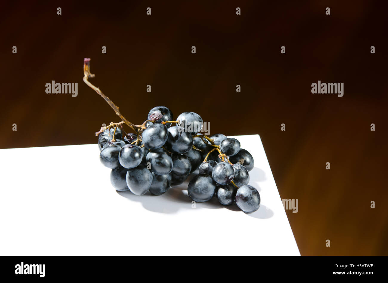 Rotting grapes hi-res stock photography and images - Alamy