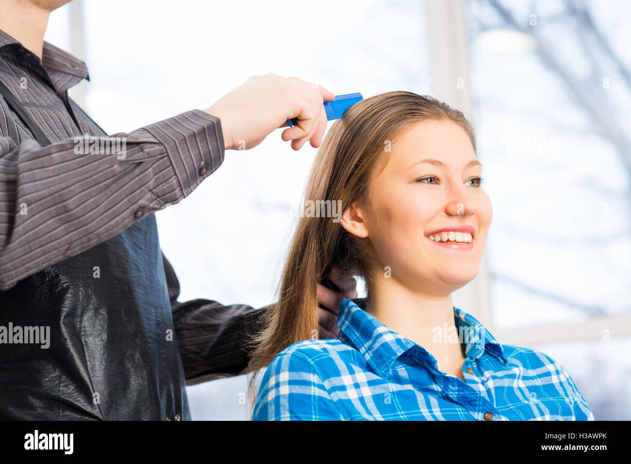 hairdresser and client Stock Photo - Alamy