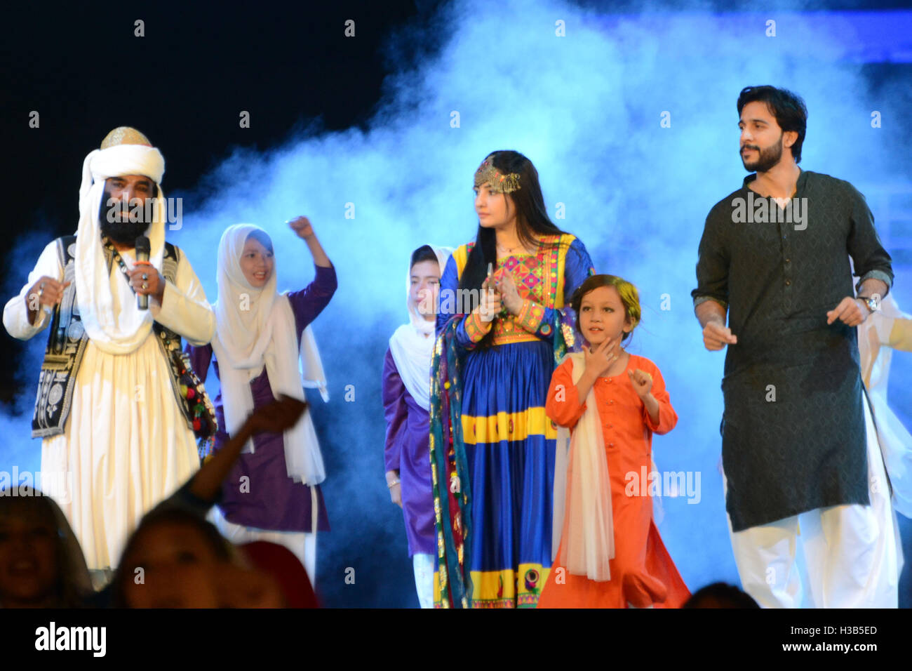 Pashto Singer Gul Panra Dance