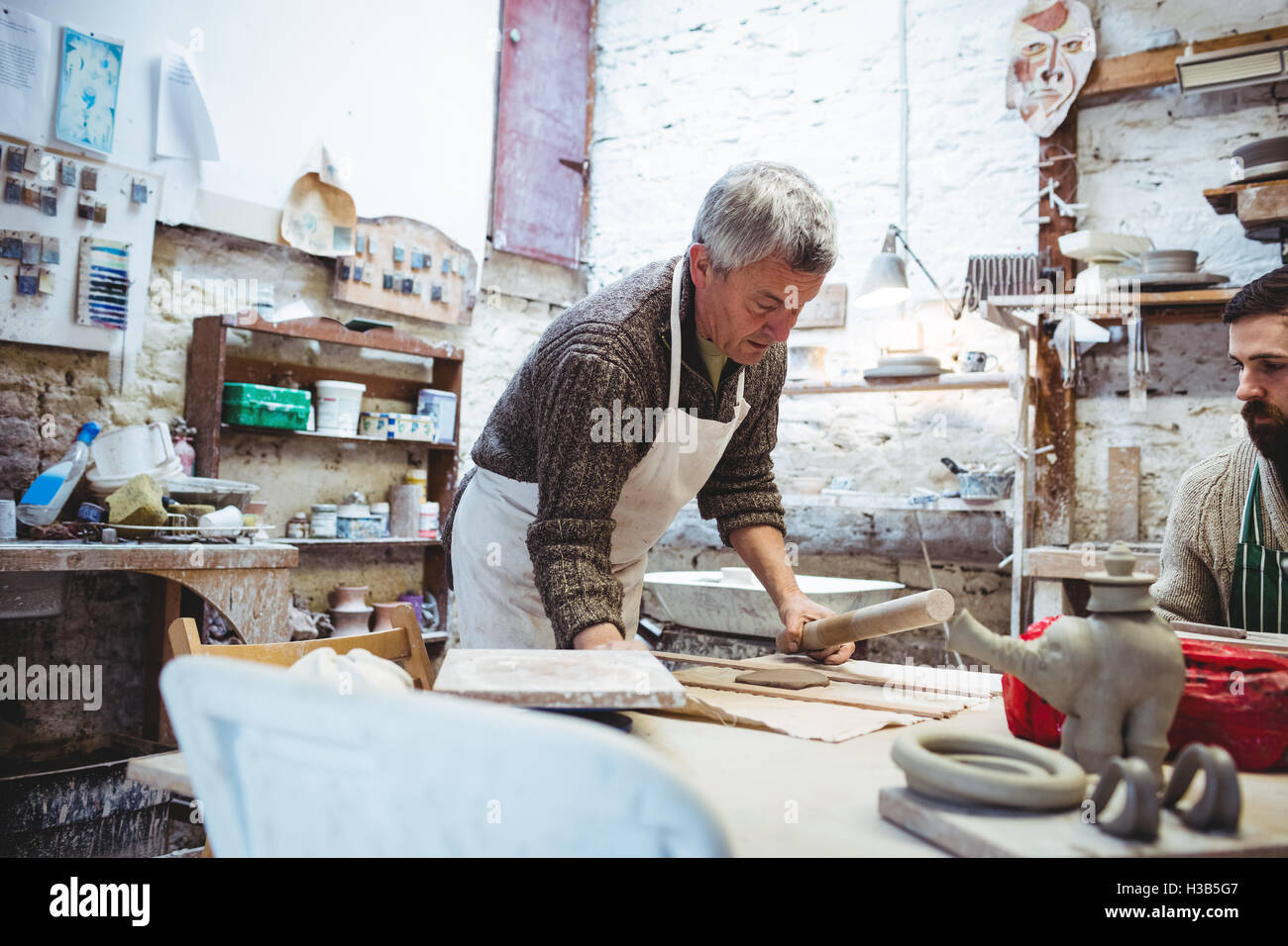 Craftsperson hi-res stock photography and images - Alamy