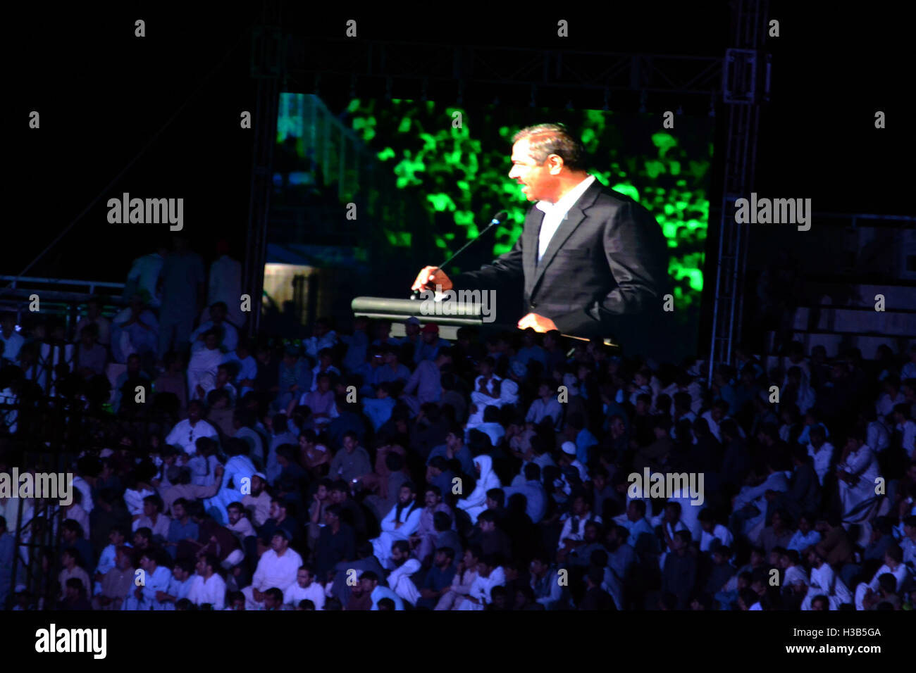 Let commander hi-res stock photography and images - Alamy