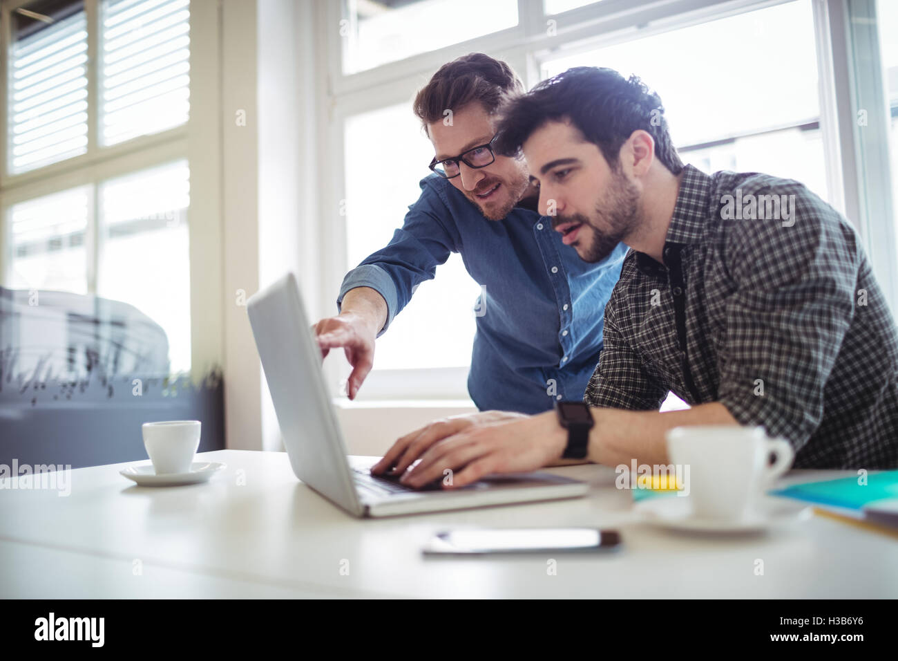 Coworker cup hi-res stock photography and images - Alamy