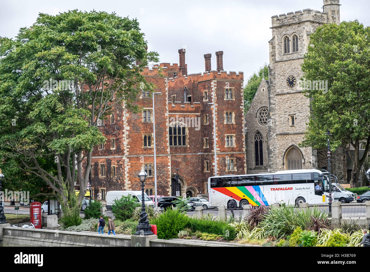 Lambeth palace hi-res stock photography and images - Alamy