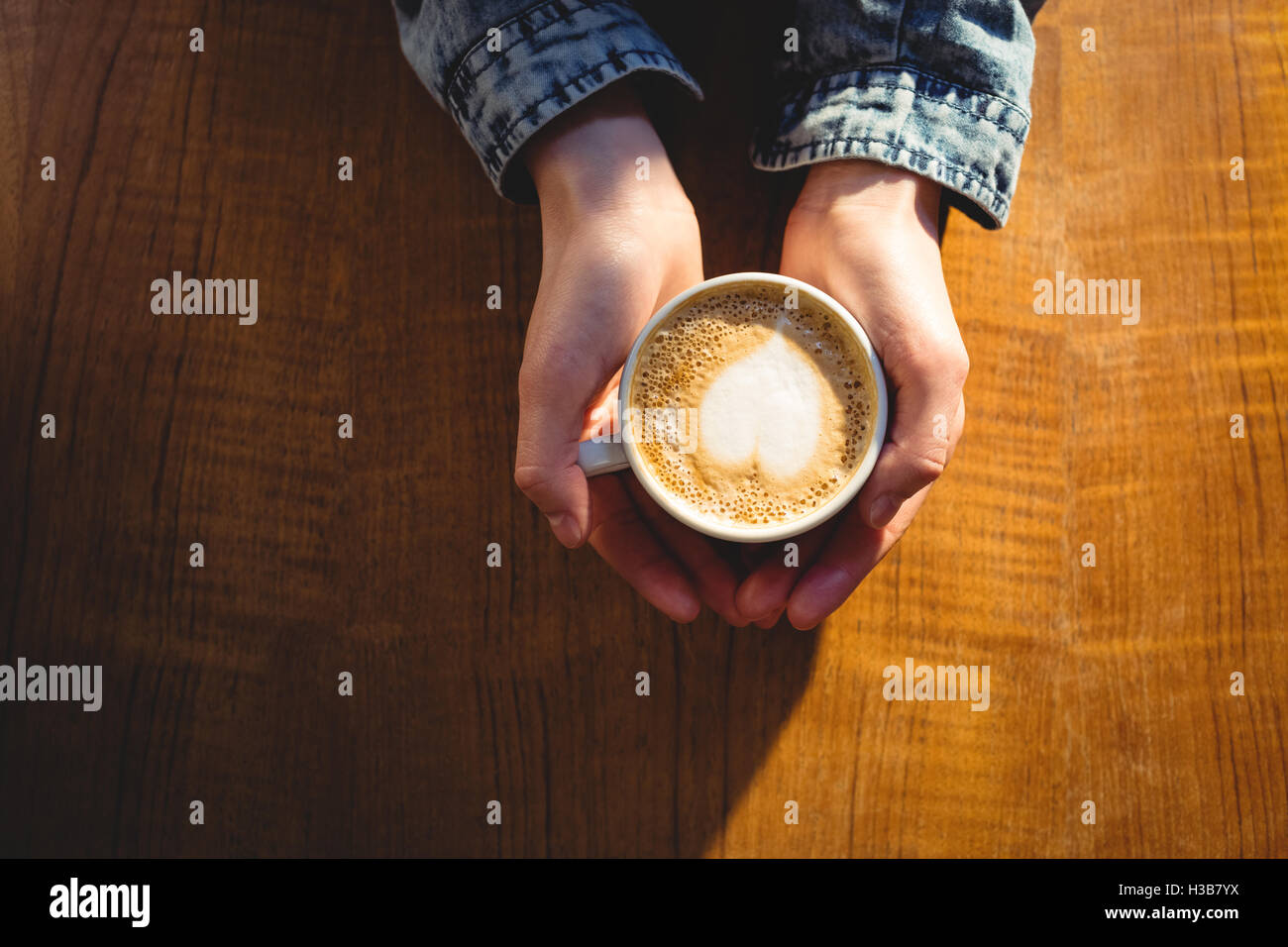 Cafe overhead hi-res stock photography and images - Alamy