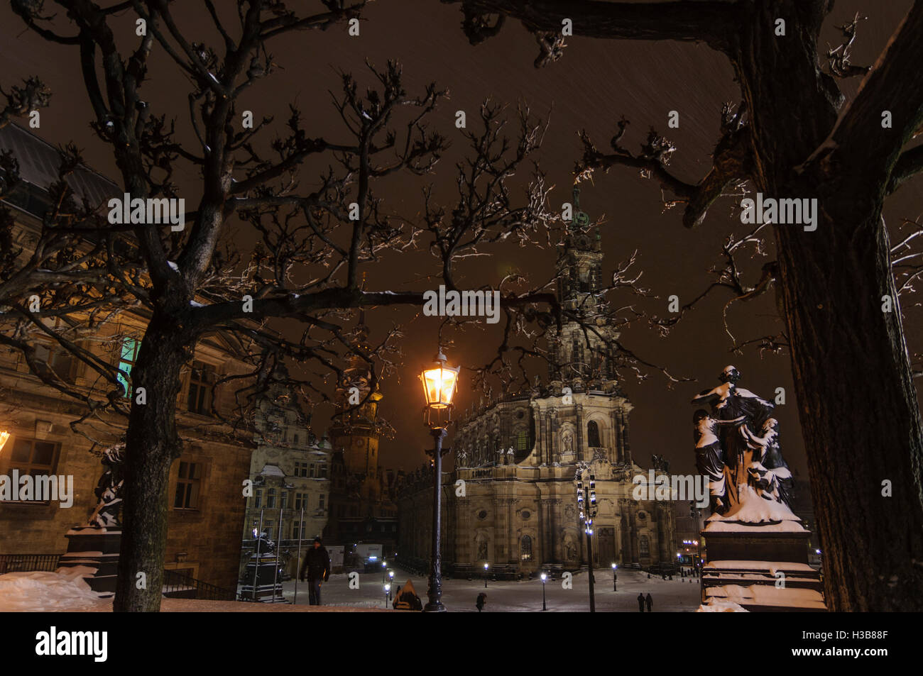 Dresden: View from the Brühl Terrace at Castle and Cathedral ...