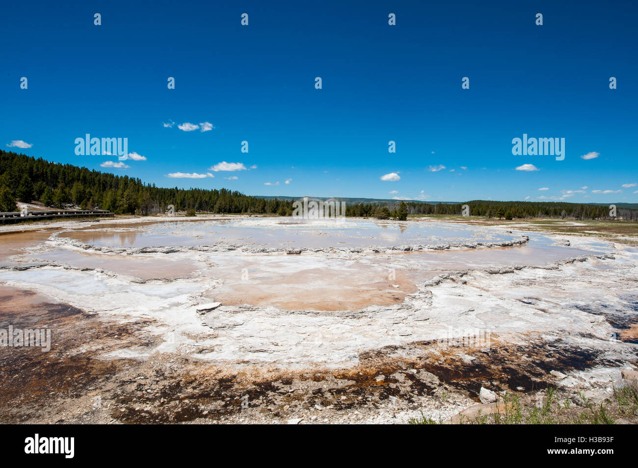 Great Fountain Geyser erupting in the Firehole Lake area of Lower ...