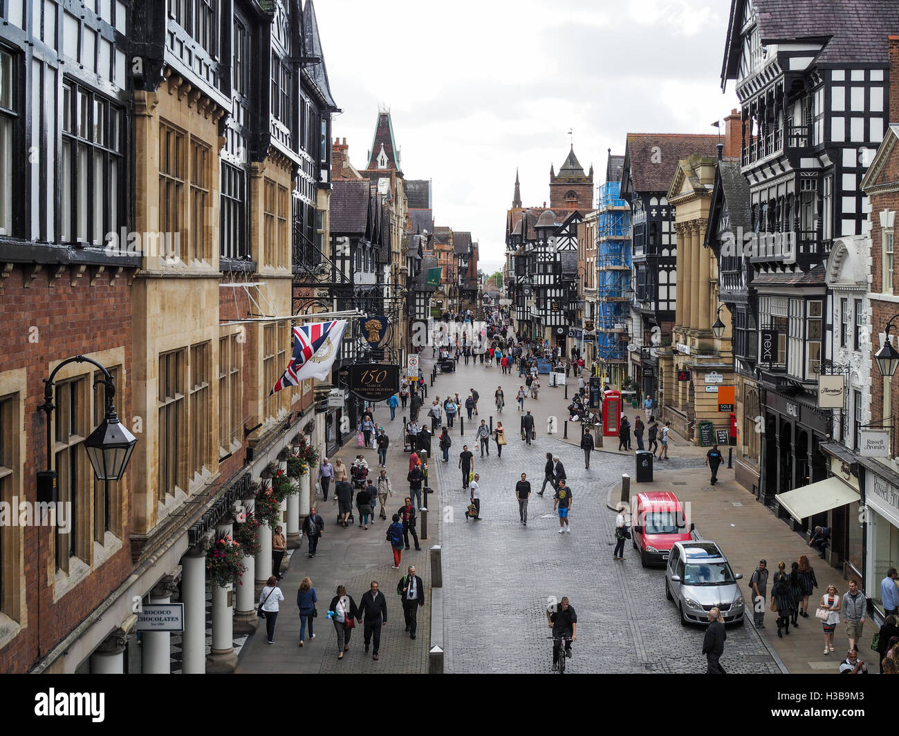 People Shopping in Chester City Centre Stock Photo - Alamy
