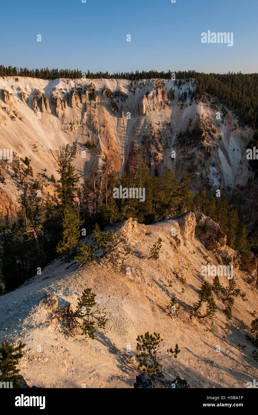 Yellowstone yellowstone national park hi-res stock photography and ...