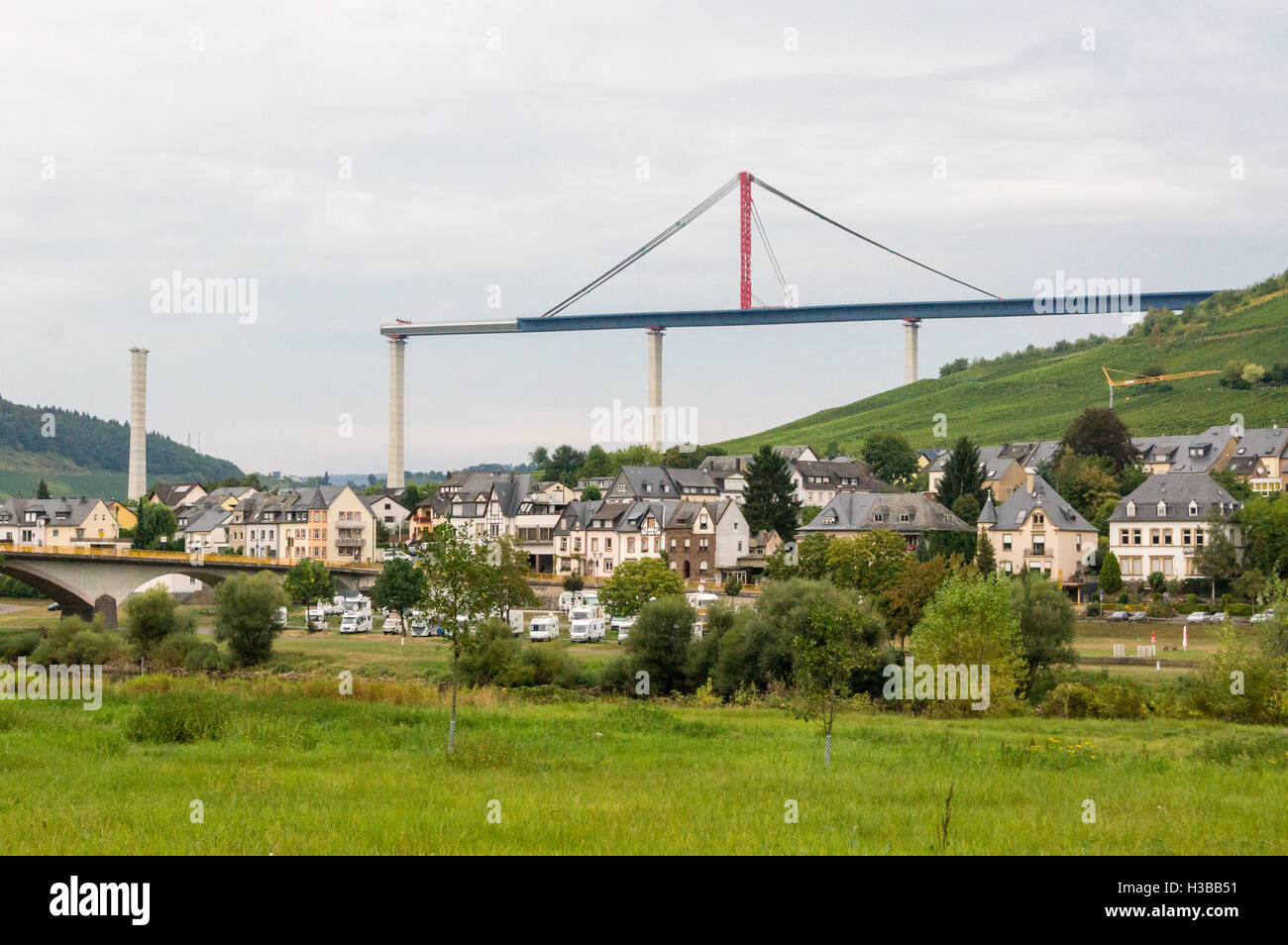 Unfinished Hochmoselübergang B50 motorway bridge, seen from Zeltingen ...