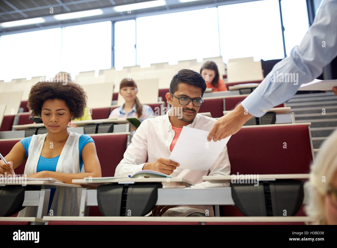 High school students taking tests hi-res stock photography and images ...