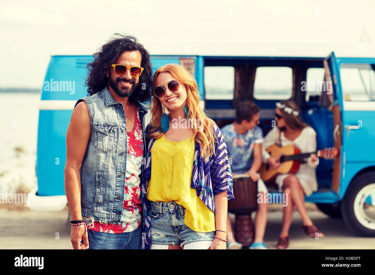Hippy, couple, guitar hi-res stock photography and images - Alamy