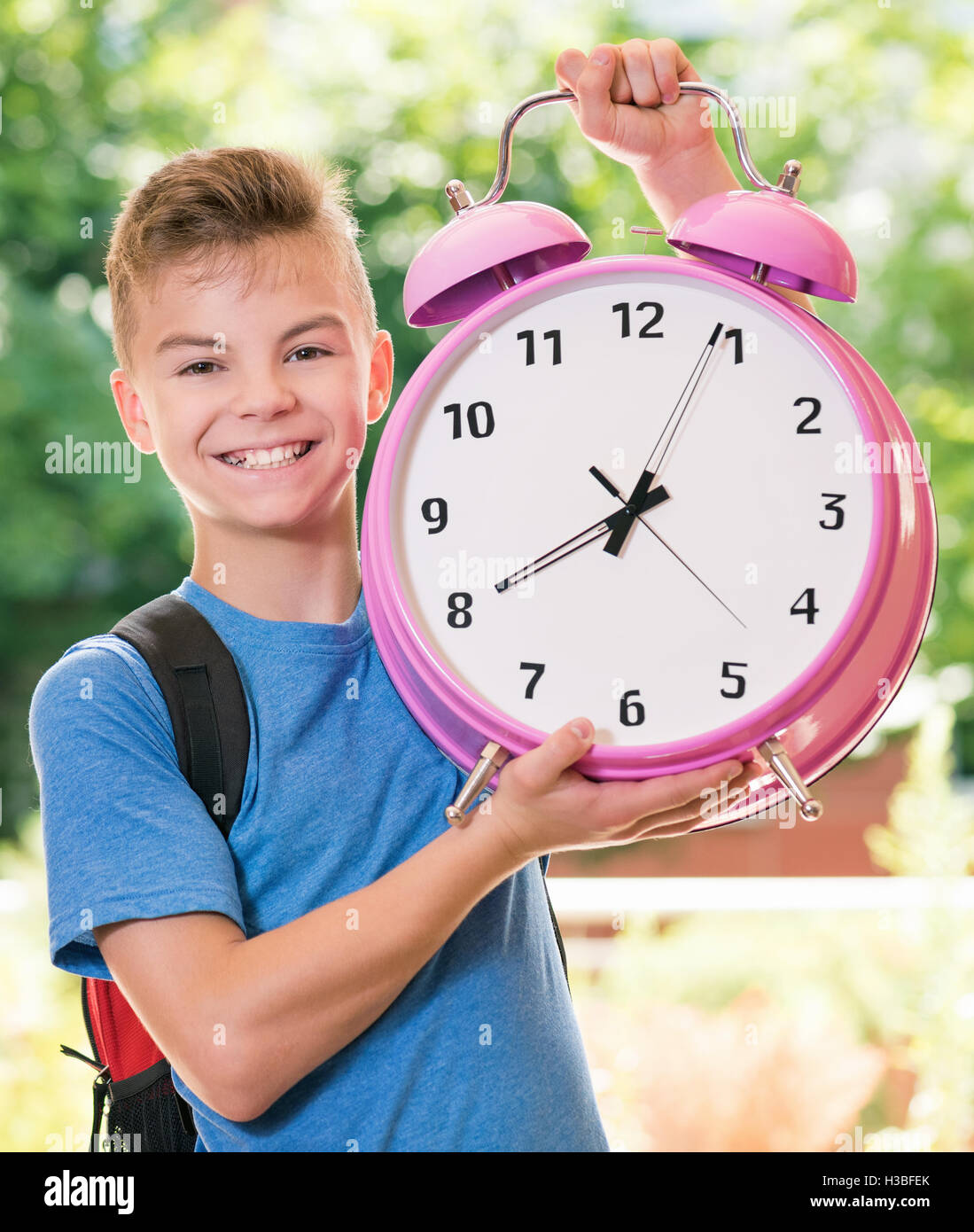 Boy back to school Stock Photo - Alamy