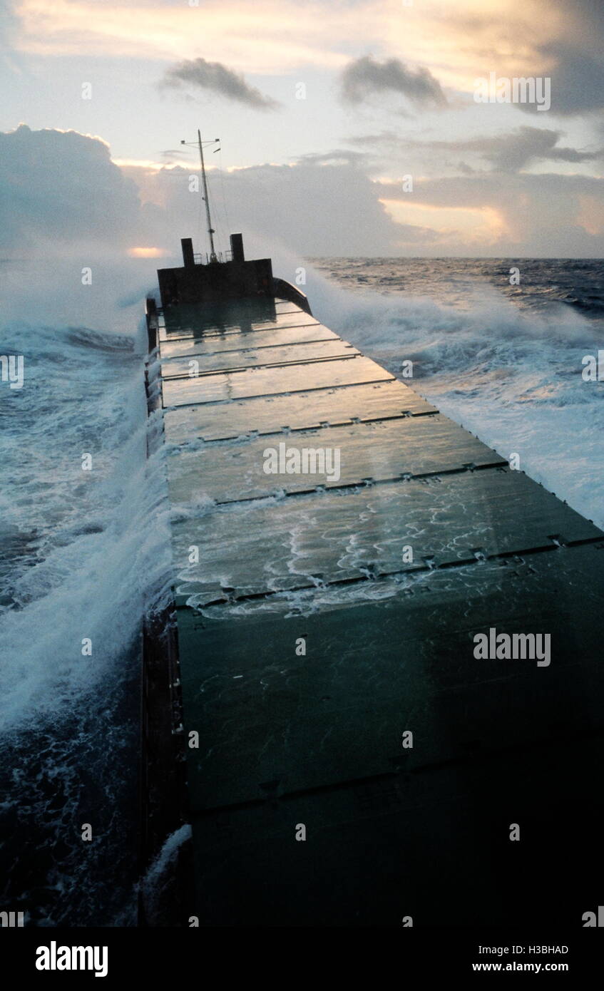 Stormy sea ship hi-res stock photography and images - Alamy