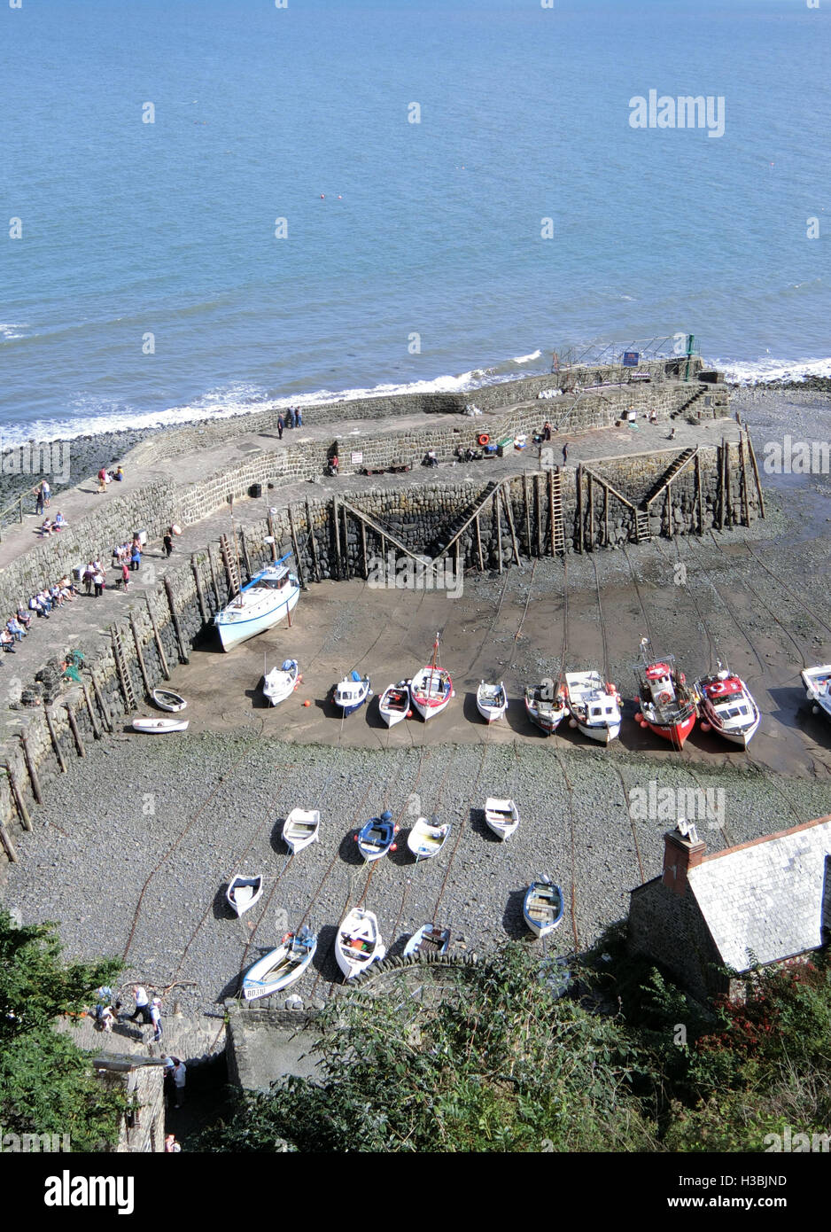 Clovelly Village Harbour, Clovelly, North Devon, England, UK Stock ...