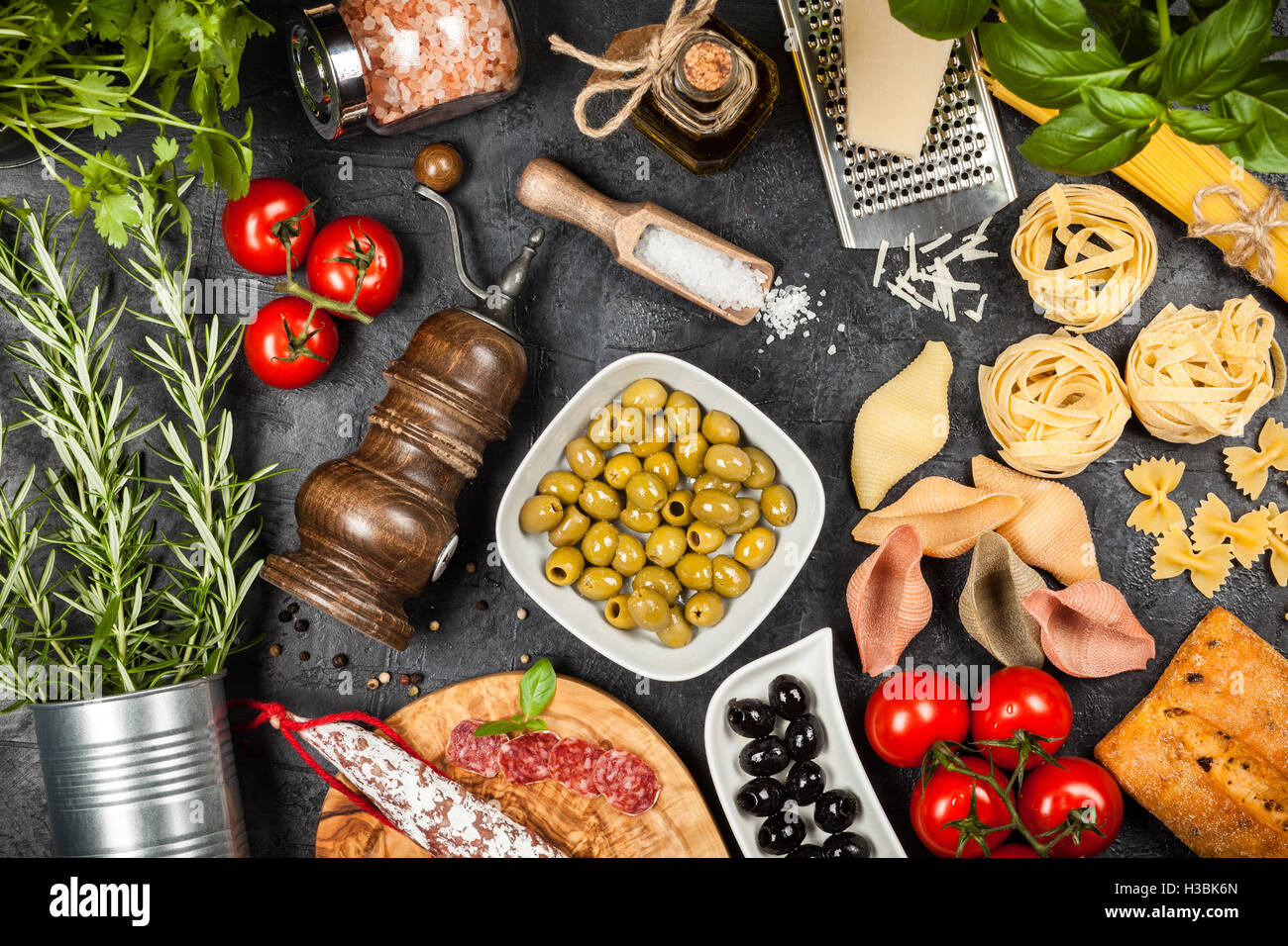 Italian food ingredients Stock Photo - Alamy