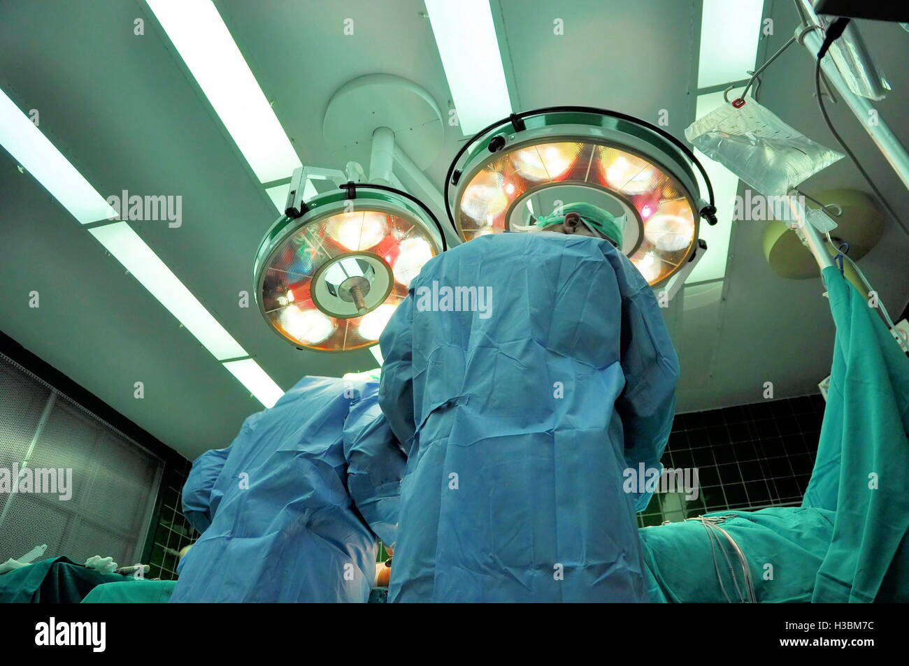 Hip replacement hi-res stock photography and images - Alamy