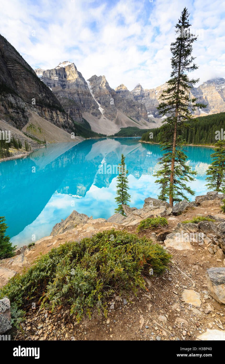 Moraine Lake, Banff National Park Stock Photo - Alamy