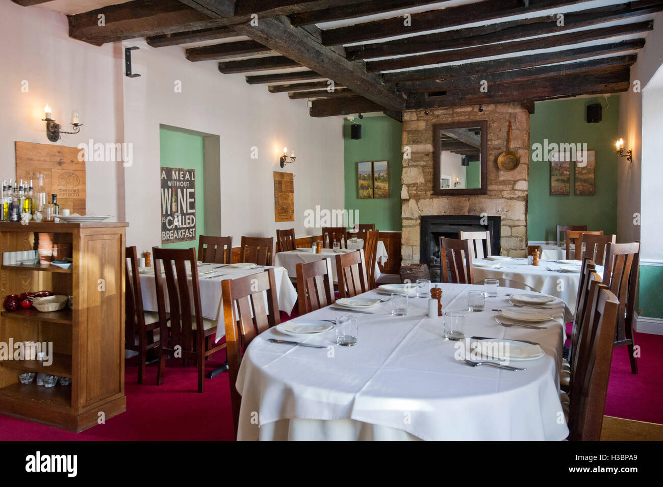 L'Artigiano Restaurant, Lechlade, Gloucestershire, UK Stock Photo - Alamy