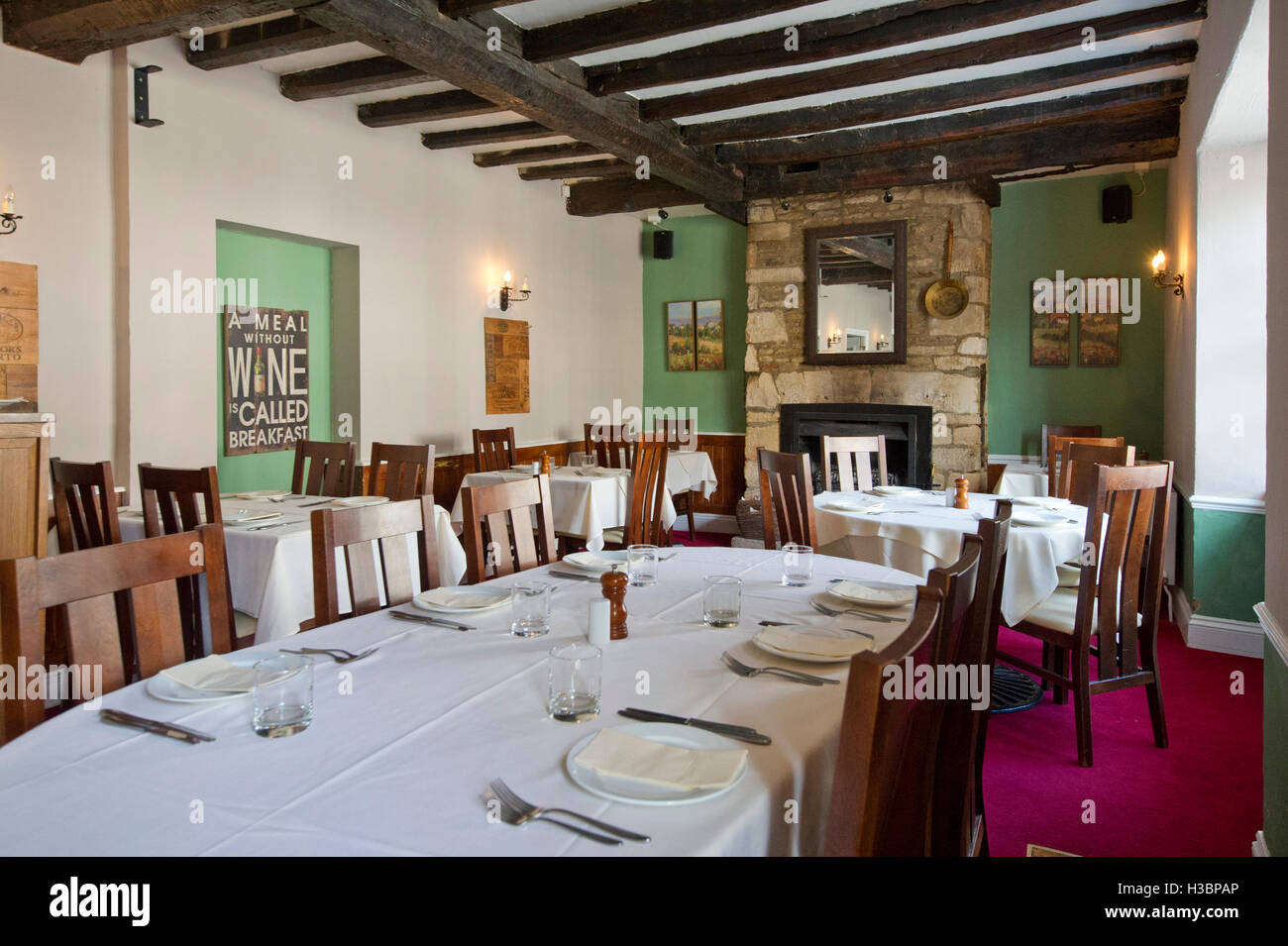 L'Artigiano Restaurant, Lechlade, Gloucestershire, UK Stock Photo - Alamy