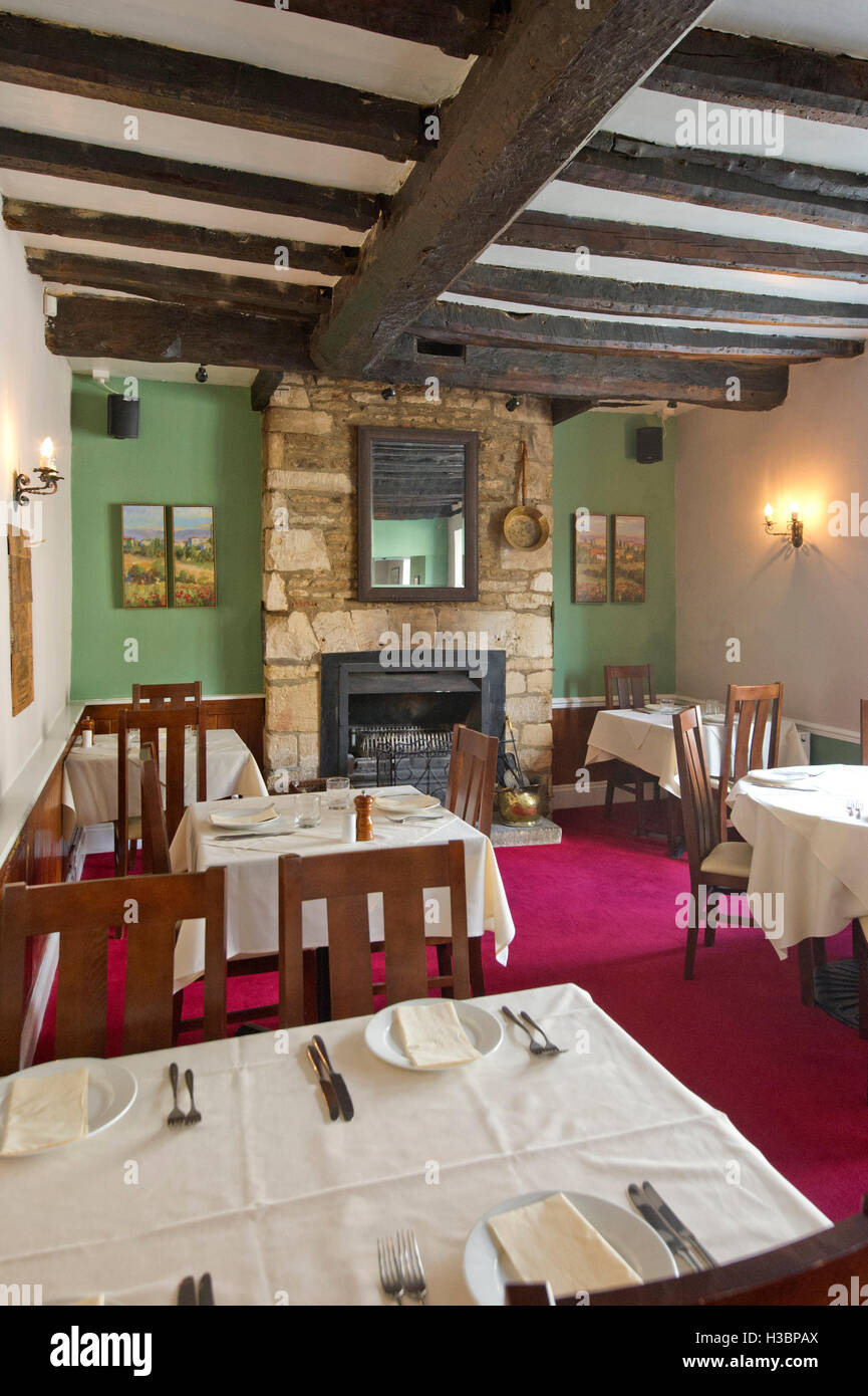 L'Artigiano Restaurant, Lechlade, Gloucestershire, UK Stock Photo - Alamy