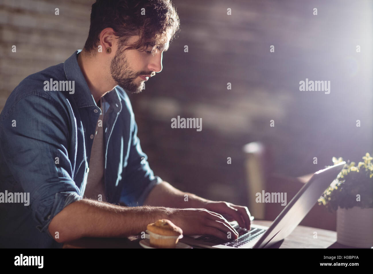 Man typing hi-res stock photography and images - Alamy