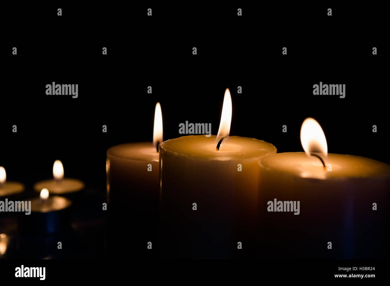 Close up candles lit hi-res stock photography and images - Alamy
