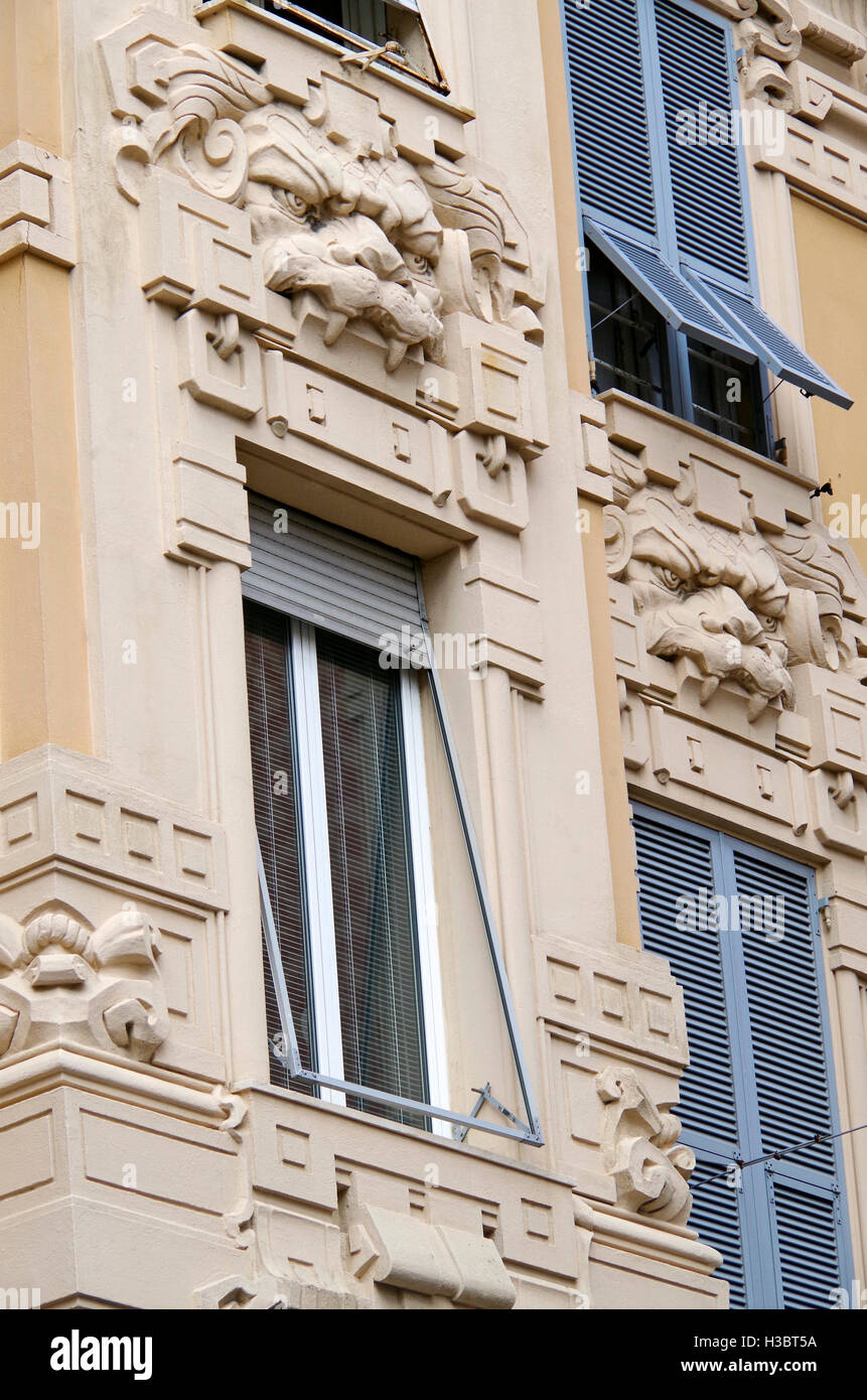 Bizarre details on apartment building hi-res stock photography and ...