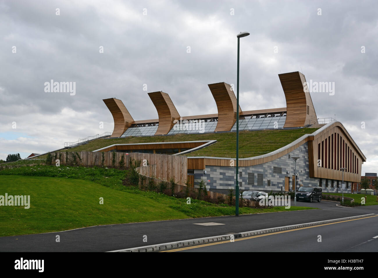 GSK Carbon Neutral Laboratory for Sustainable Chemistry, Building in ...