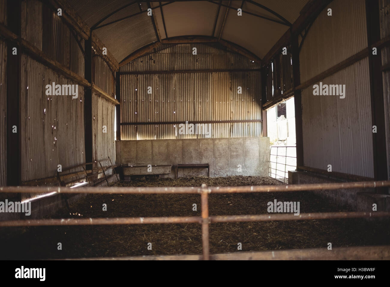 Inside barn roof hi-res stock photography and images - Alamy