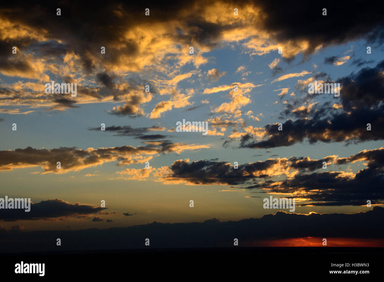 Beautiful evening sunset day hi-res stock photography and images - Alamy