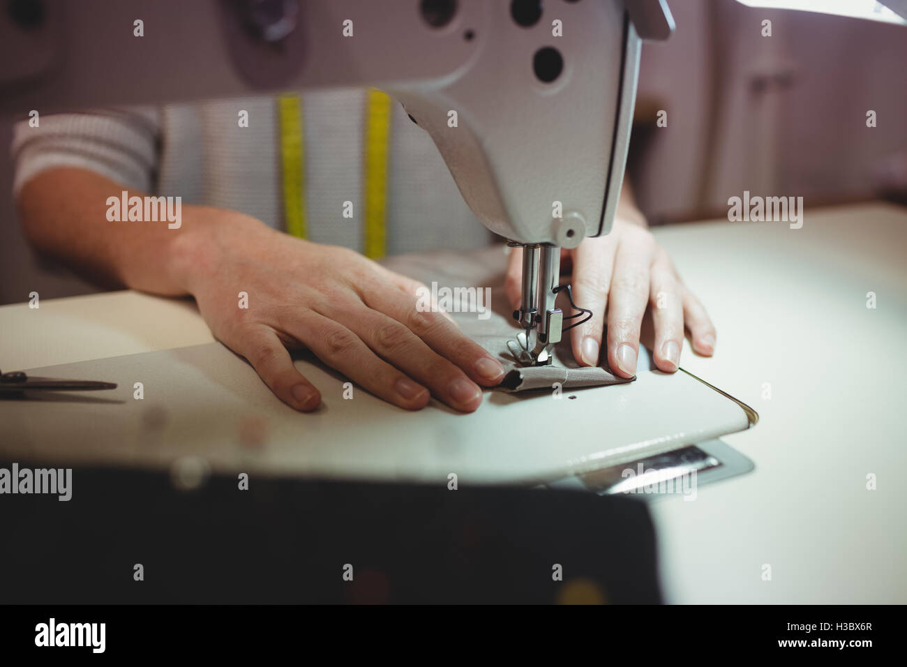 Dressmaker table hi-res stock photography and images - Alamy