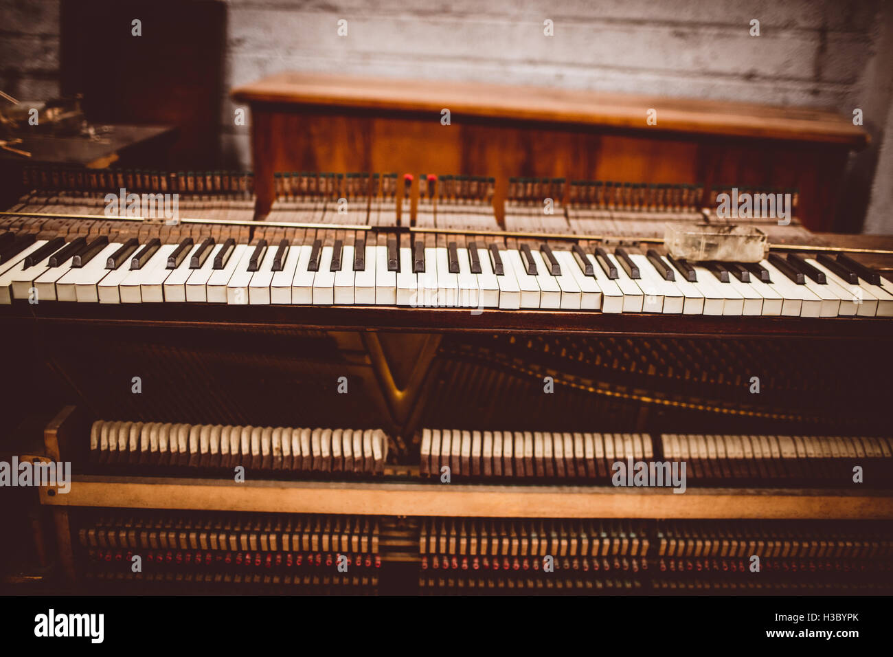 Old piano keyboard Stock Photo - Alamy