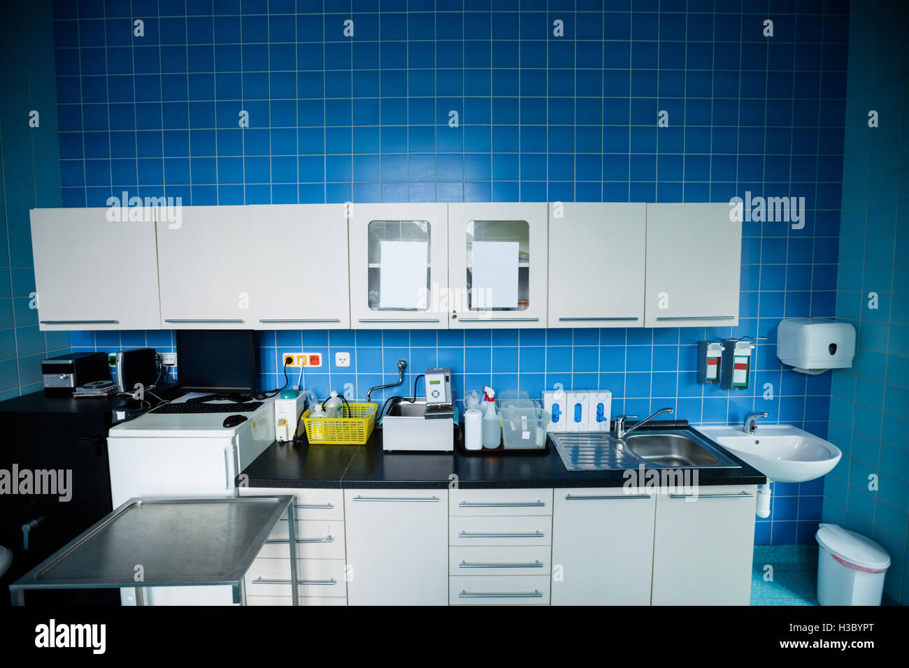 Hospital cabinet hi-res stock photography and images - Alamy