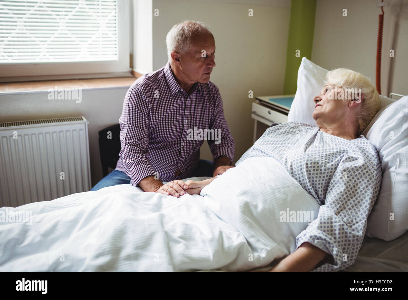 Consoling couple office hi-res stock photography and images - Alamy