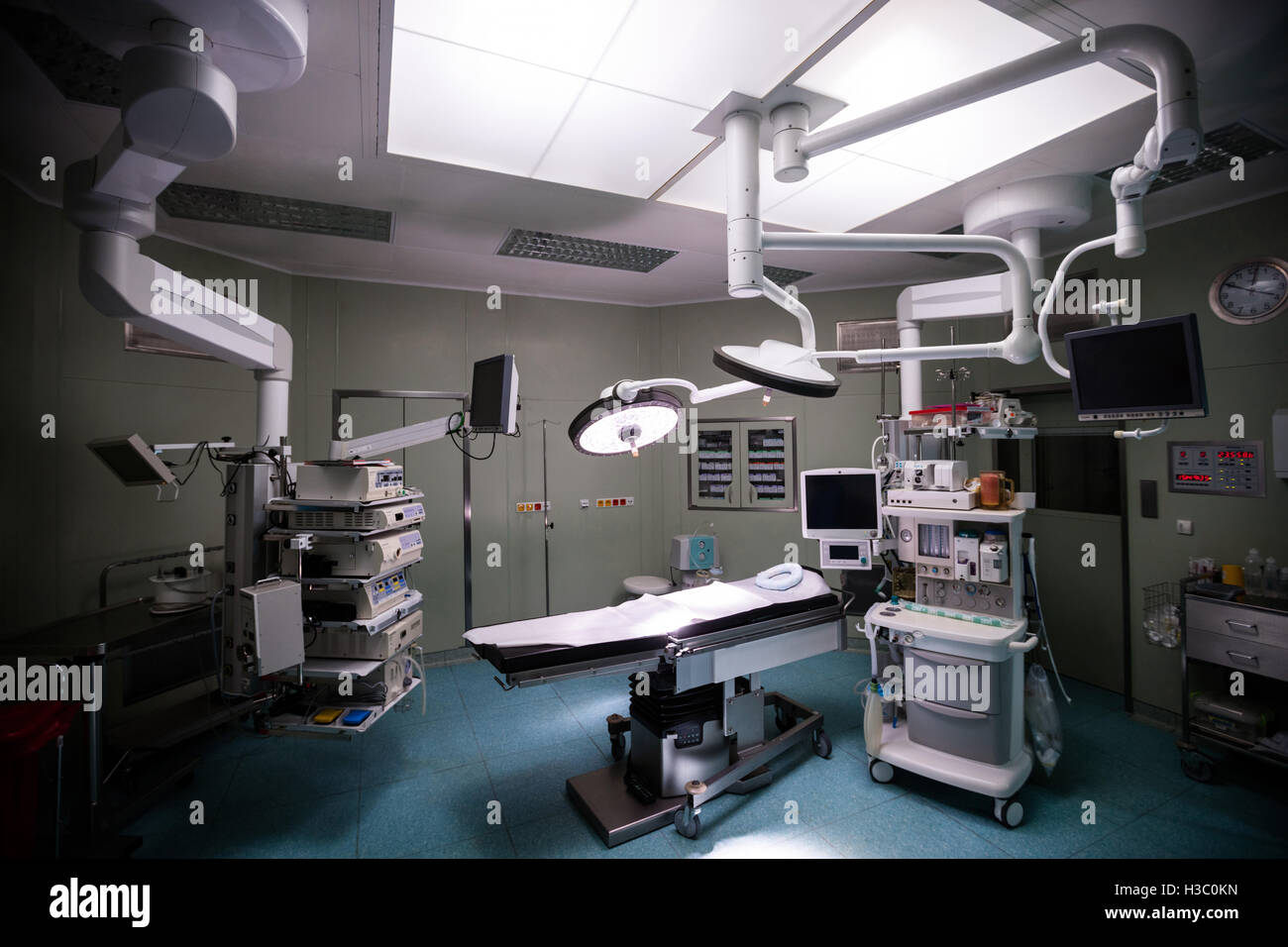 Interior view of operating room Stock Photo - Alamy