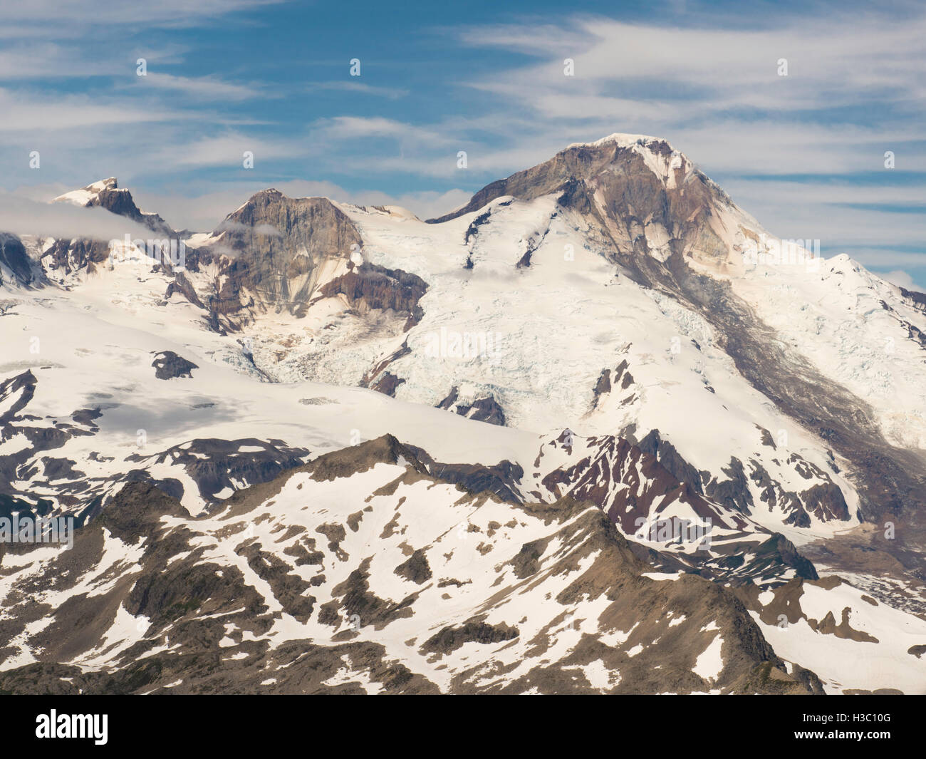 Iliamna volcano hi-res stock photography and images - Alamy