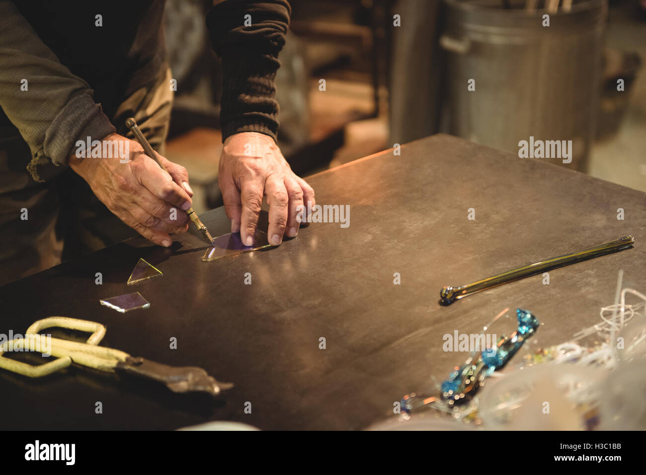 Diamond shears hi-res stock photography and images - Alamy