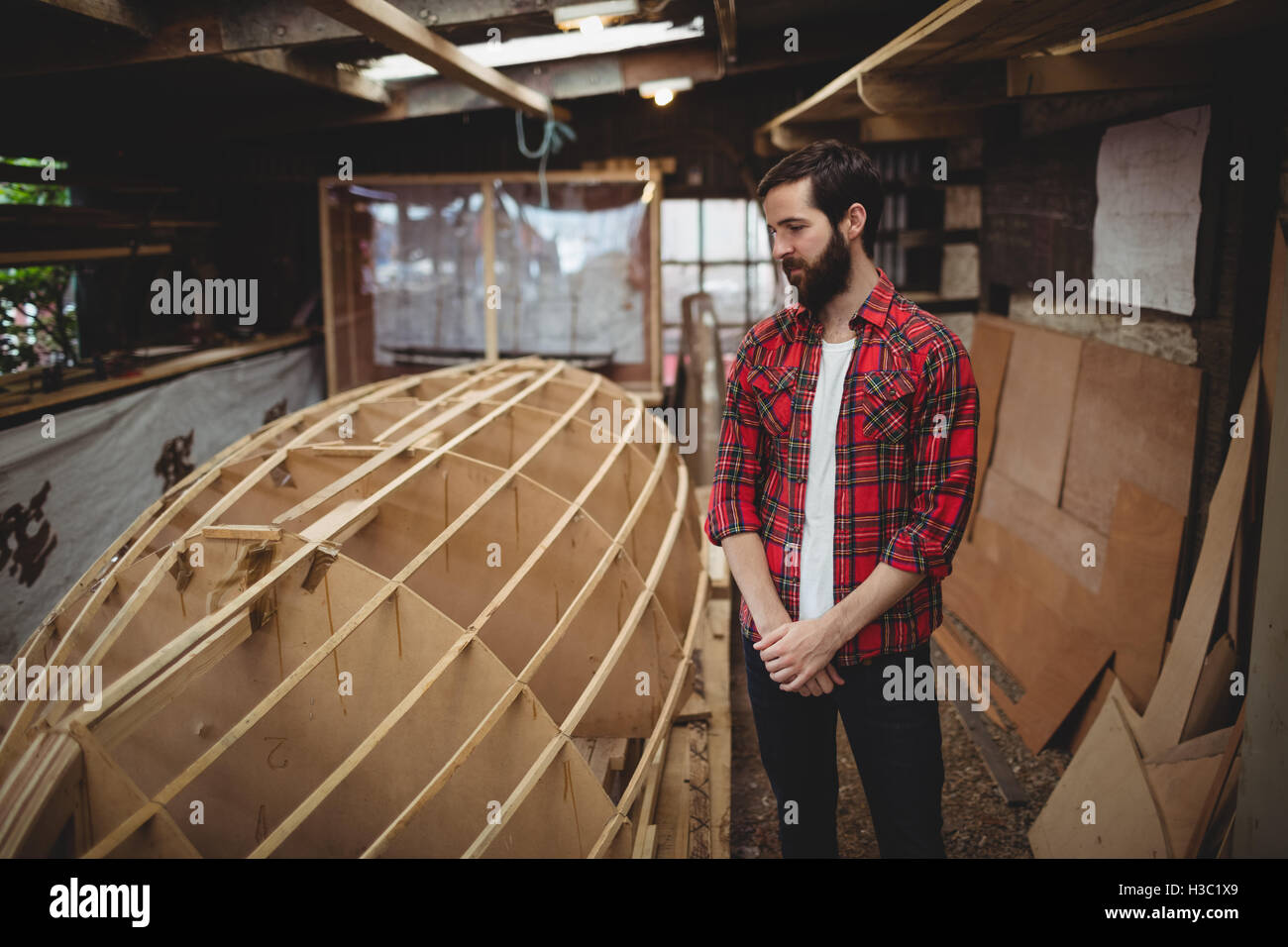 Looking at frame hi-res stock photography and images - Alamy