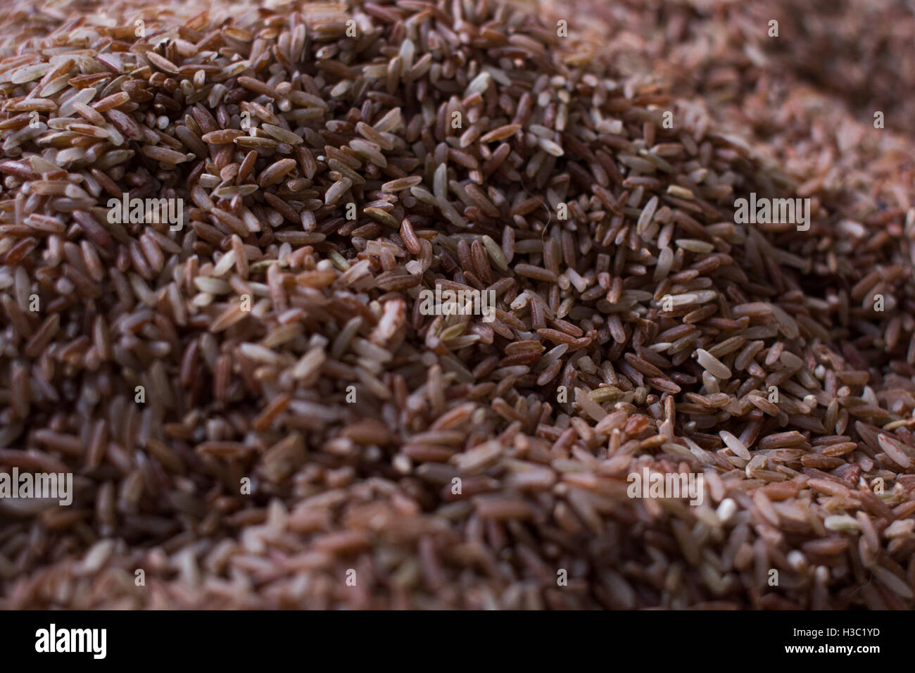 Unpolished red rice hi-res stock photography and images - Alamy