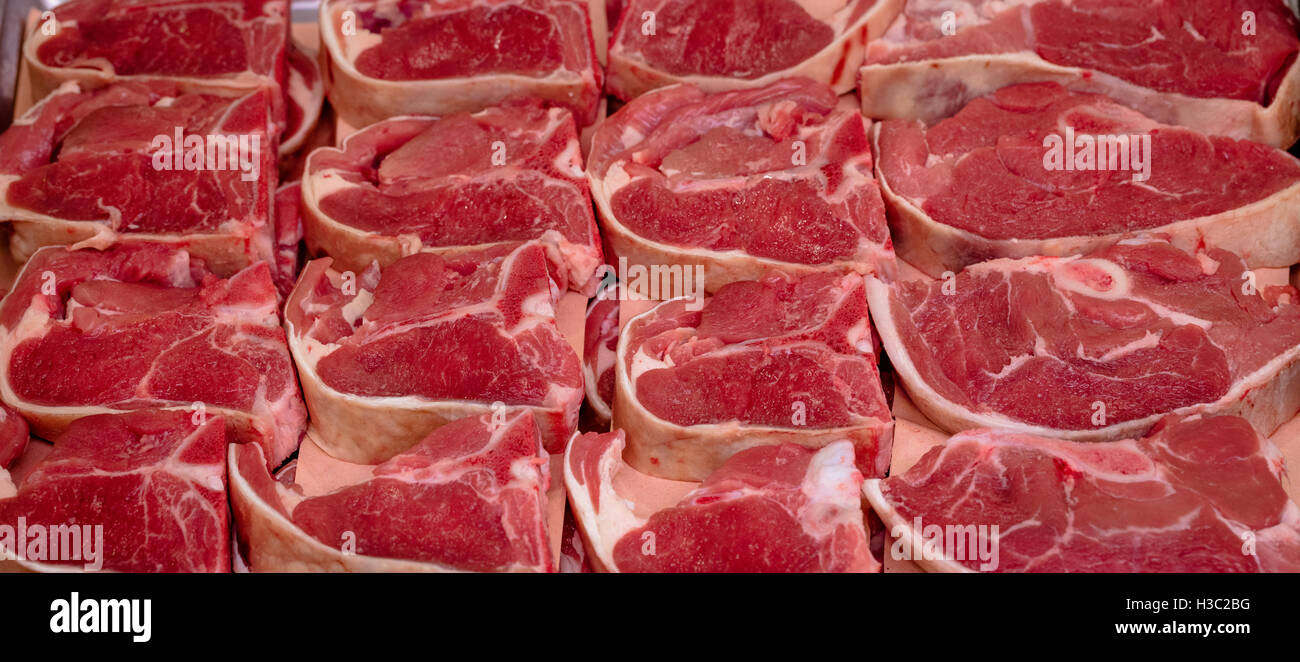 Raw beef steaks close up hi-res stock photography and images - Alamy