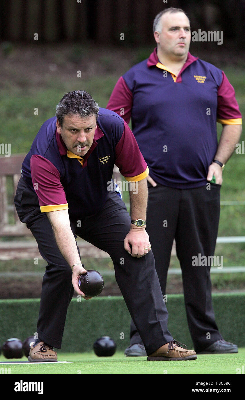 G Connolly bowls for Romford - Romford BC vs Haynes Park BC at Lodge ...