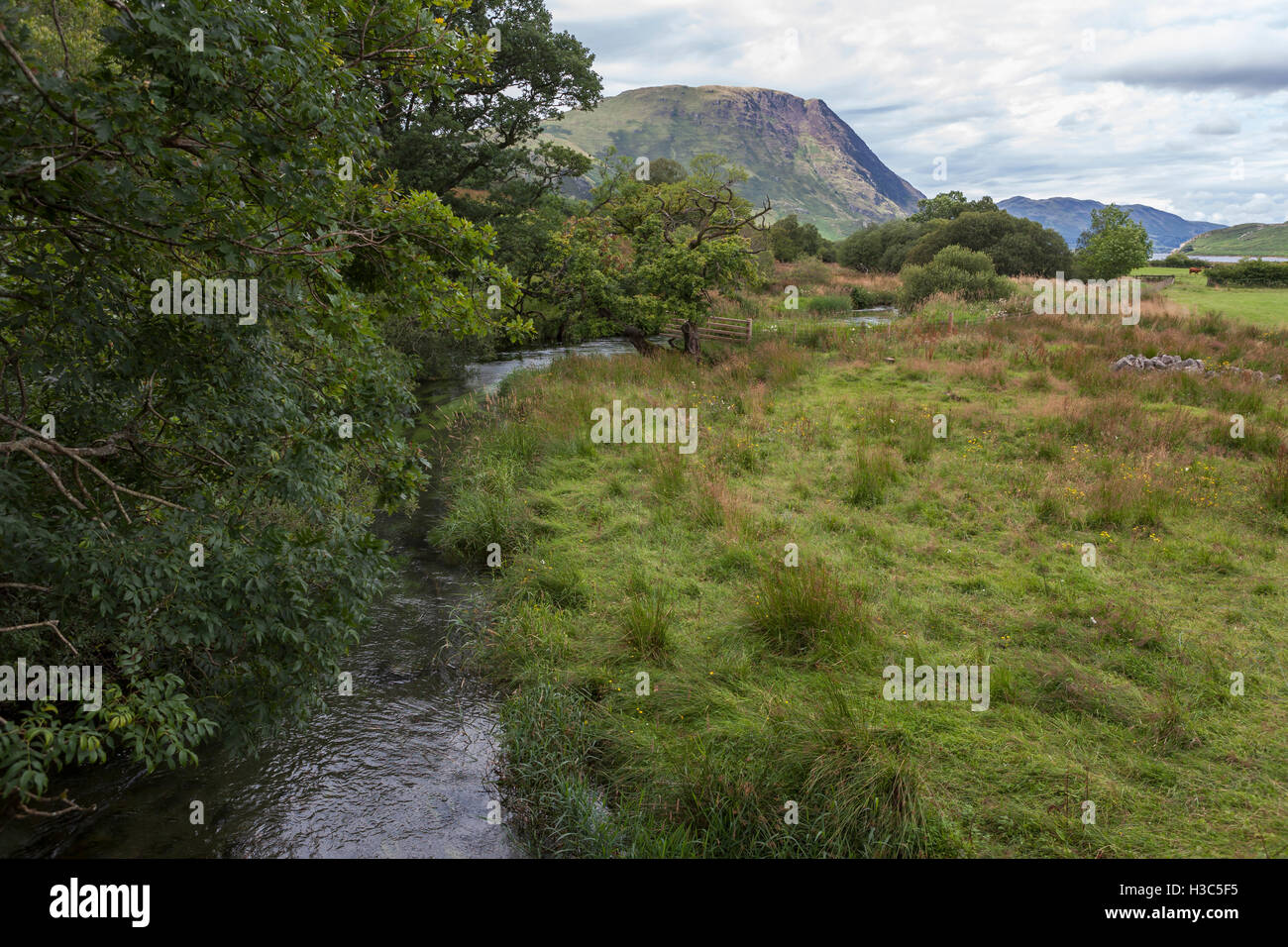 Buttermere Dubs from Scale Bridge: Mellbreak in the distance, Lake ...