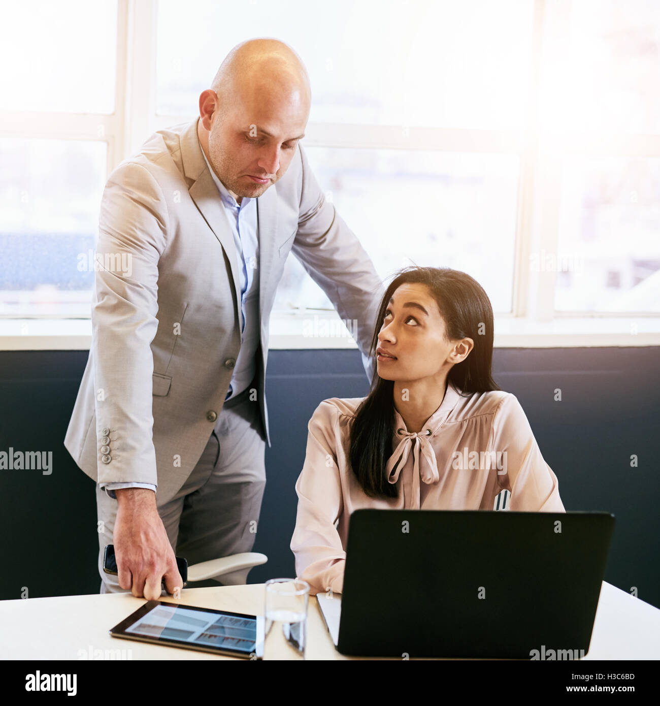 Very impressed hi-res stock photography and images - Alamy