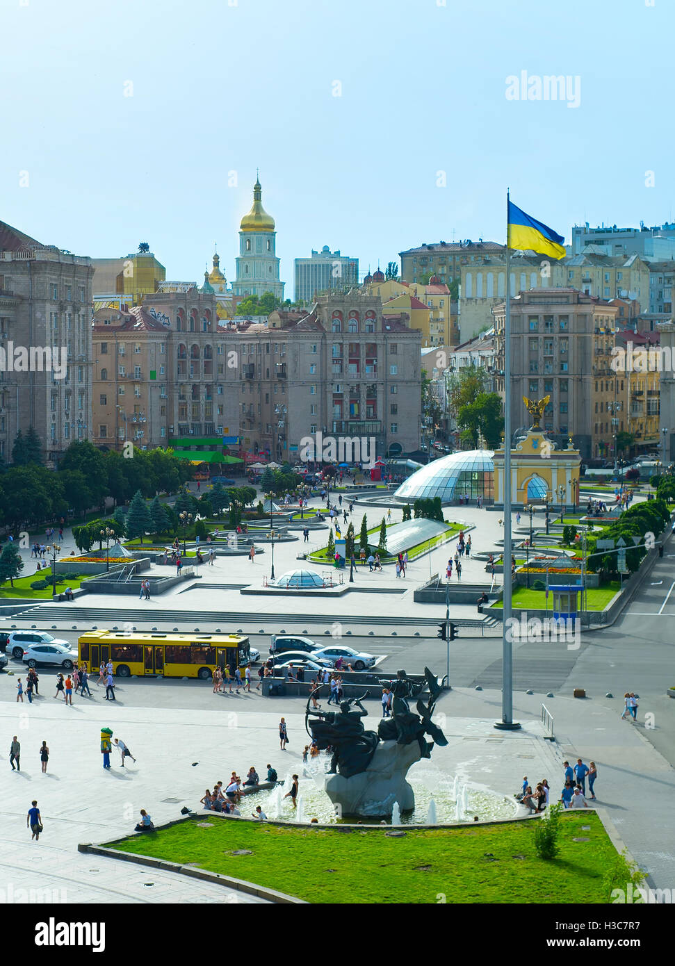 View of Maidan Nezalezhnosti Square in the day. Kiev, Ukraine Stock ...
