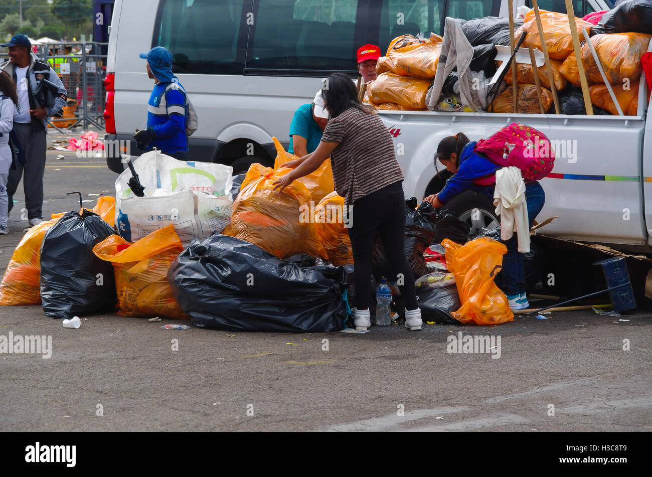Event trash hi-res stock photography and images - Alamy