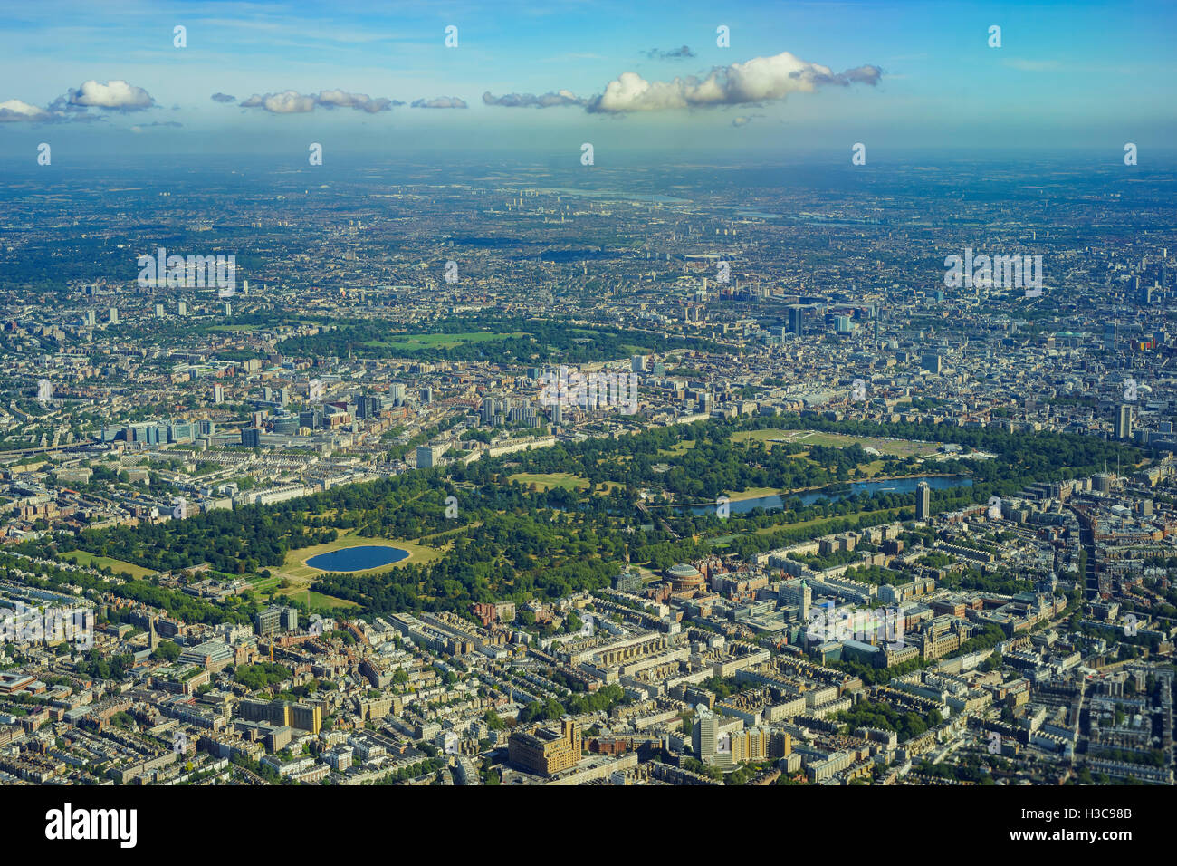 Aerial view of Hyde Park, Palace Green, Knightsbridge, St George's ...