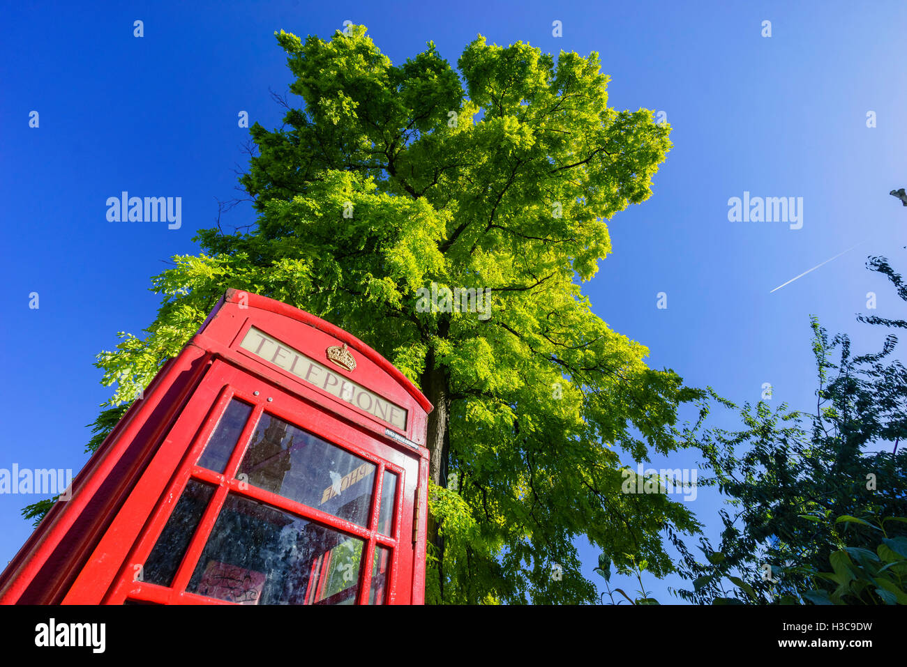 Classical telephone hi-res stock photography and images - Alamy