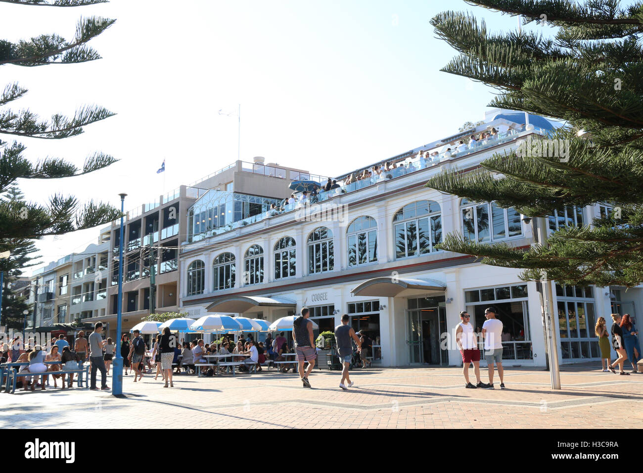 Coogee pavilion hi-res stock photography and images - Alamy