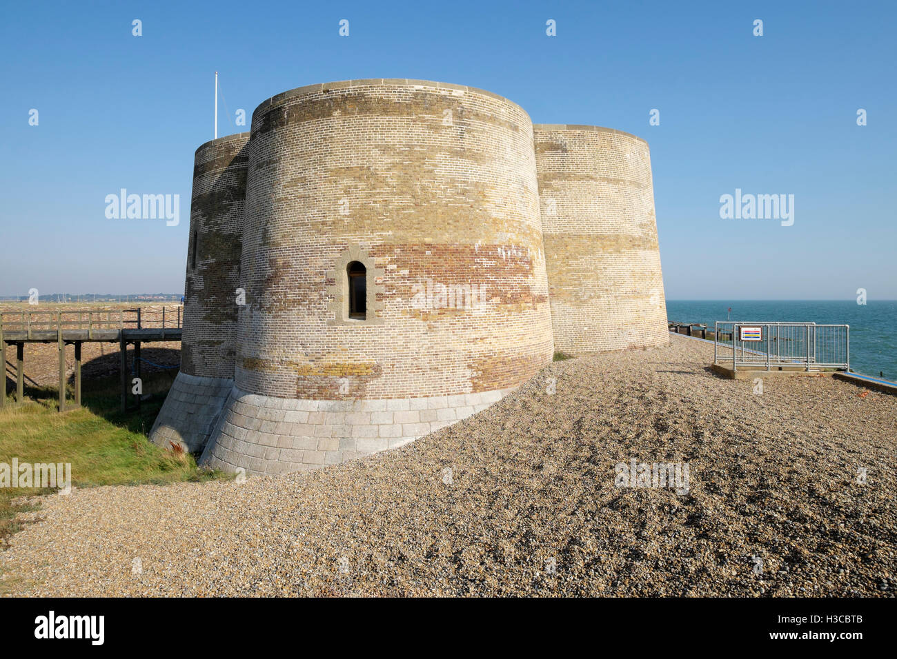 Martello tower suffolk hi-res stock photography and images - Alamy